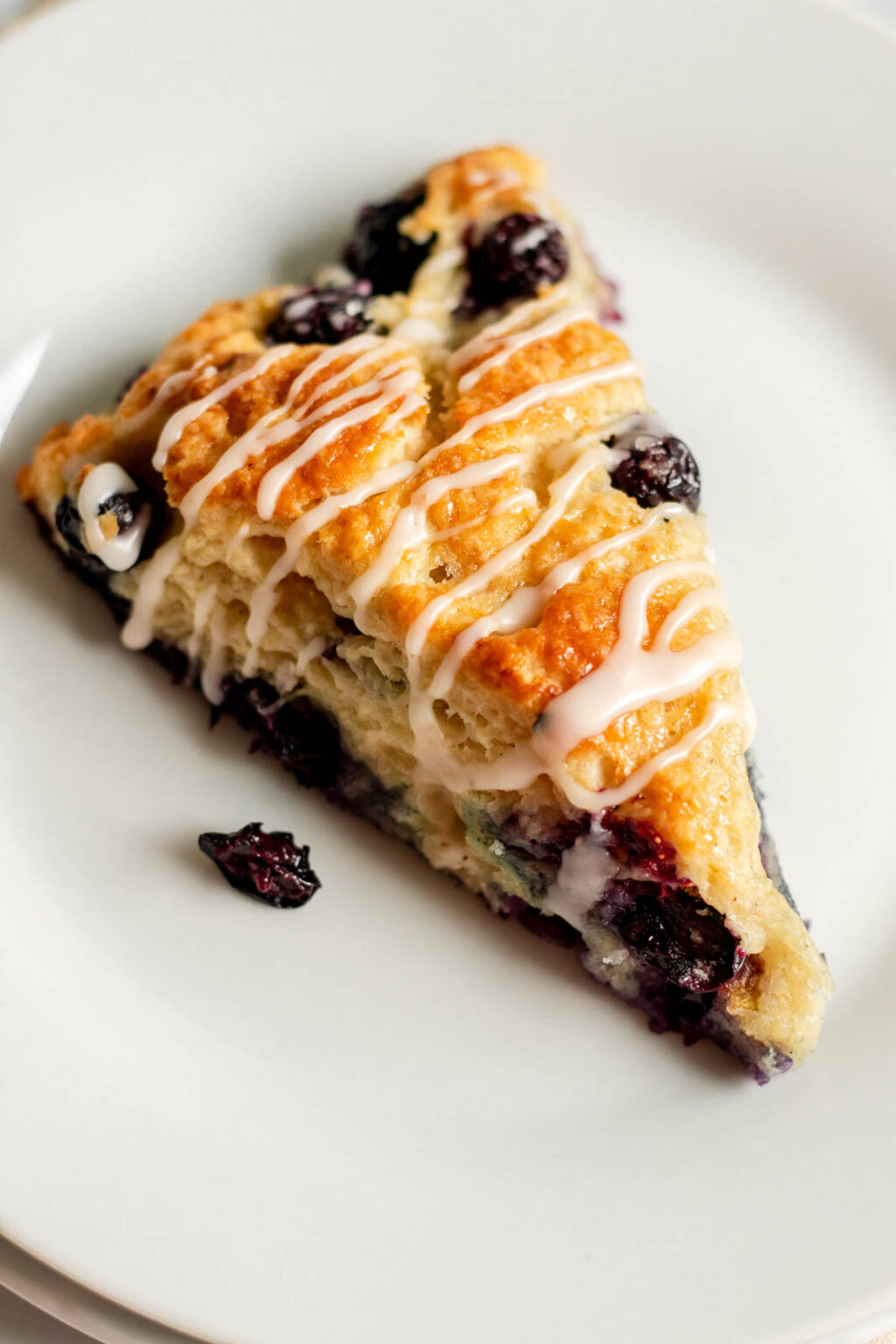 Easy Vegan Blueberry Scones | Happy Vegannie