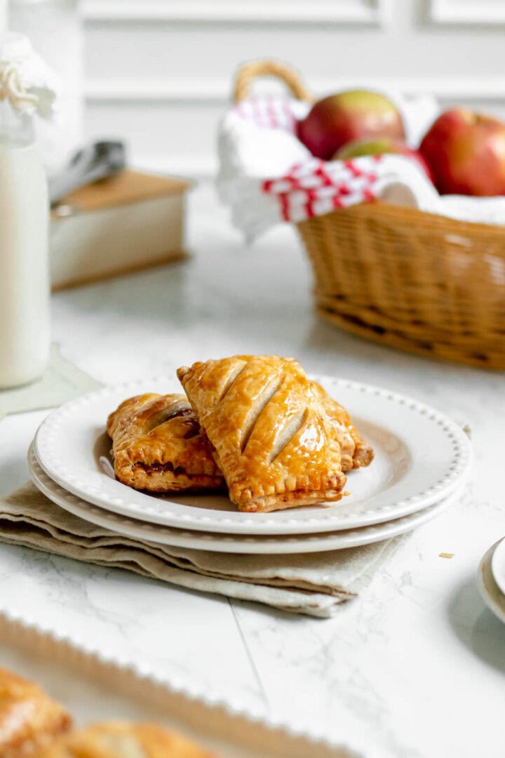 Flaky Vegan Apple Pie Pockets | Happy Vegannie