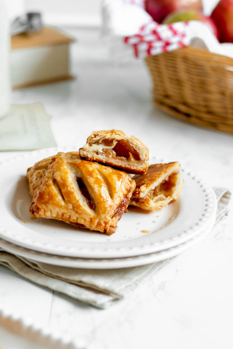 Flaky Vegan Apple Pie Pockets | Happy Vegannie